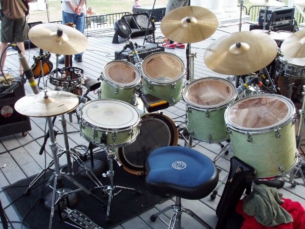 Equipment : Kane Stanley